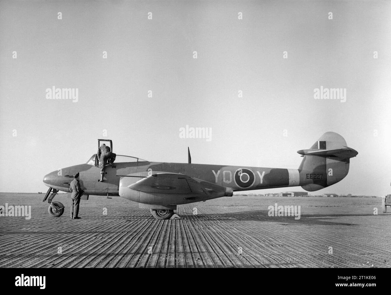 Aircraft of the Royal Air Force, 1939-1945- Gloster Meteor. Meteor F ... Aircraft of the Royal Air Force, 1939-1945- Gloster Meteor. Meteor F ...