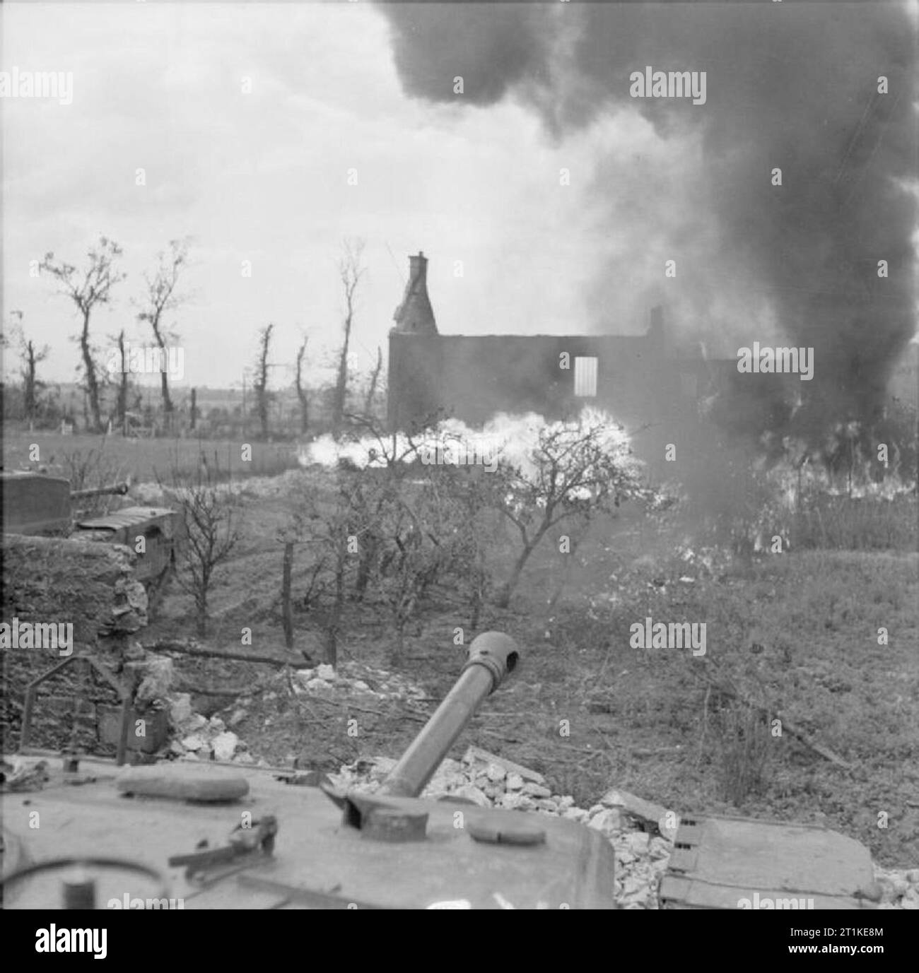The British Army in France 1944 Churchill Crocodile flame-throwing ...