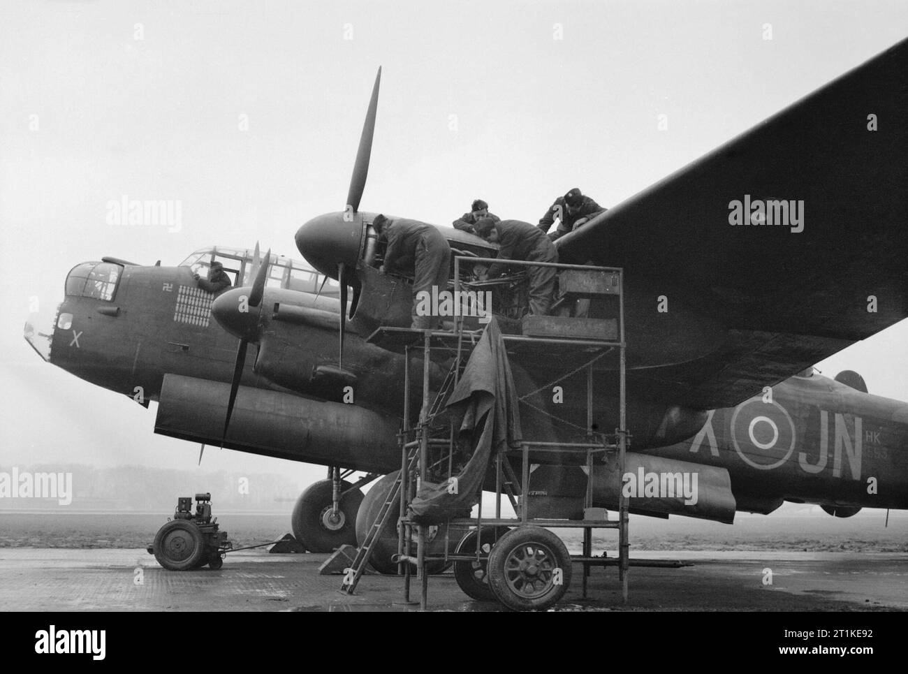 Royal Air Force 1939-1945- Bomber Command Mechanics working on the port ...