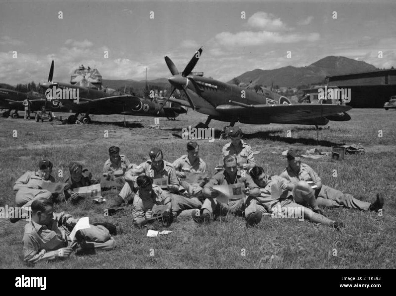 43 squadron hi-res stock photography and images - Alamy