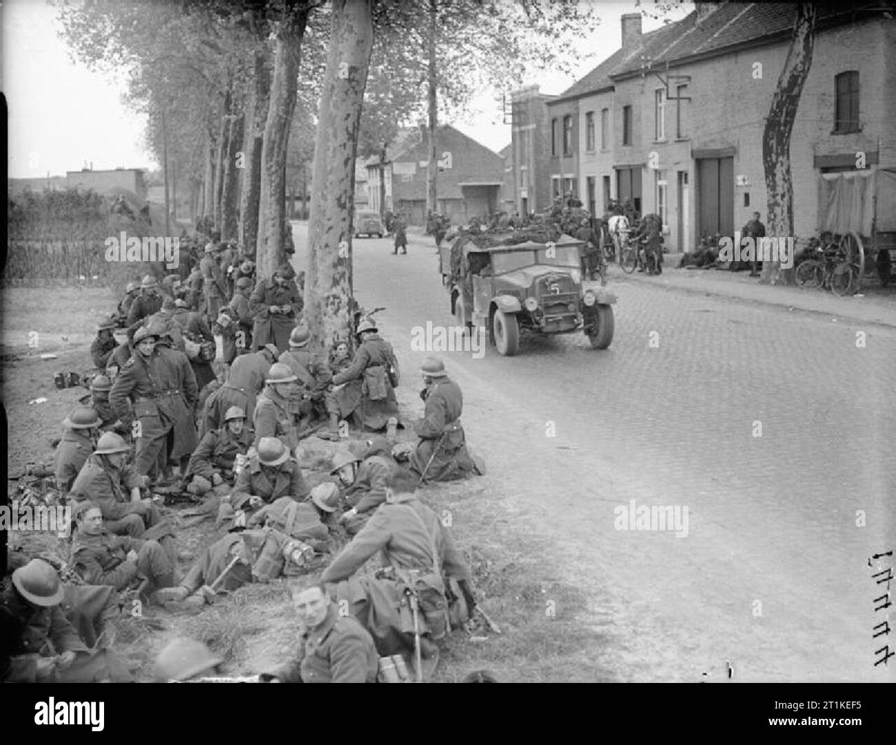 The British Army in France and Belgium 1940 A Morris-Commercial CS8 ...