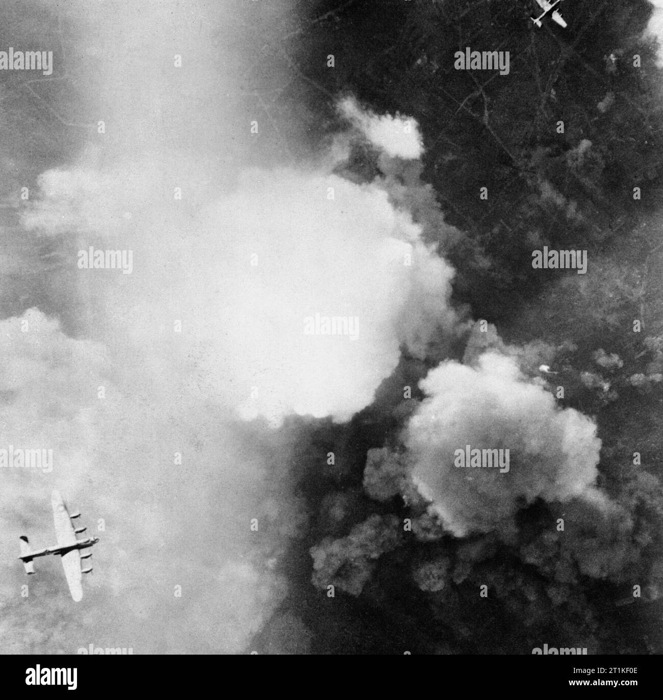 Royal Air Force Bomber Command, 1942-1945. An Avro Lancaster (bottom ...