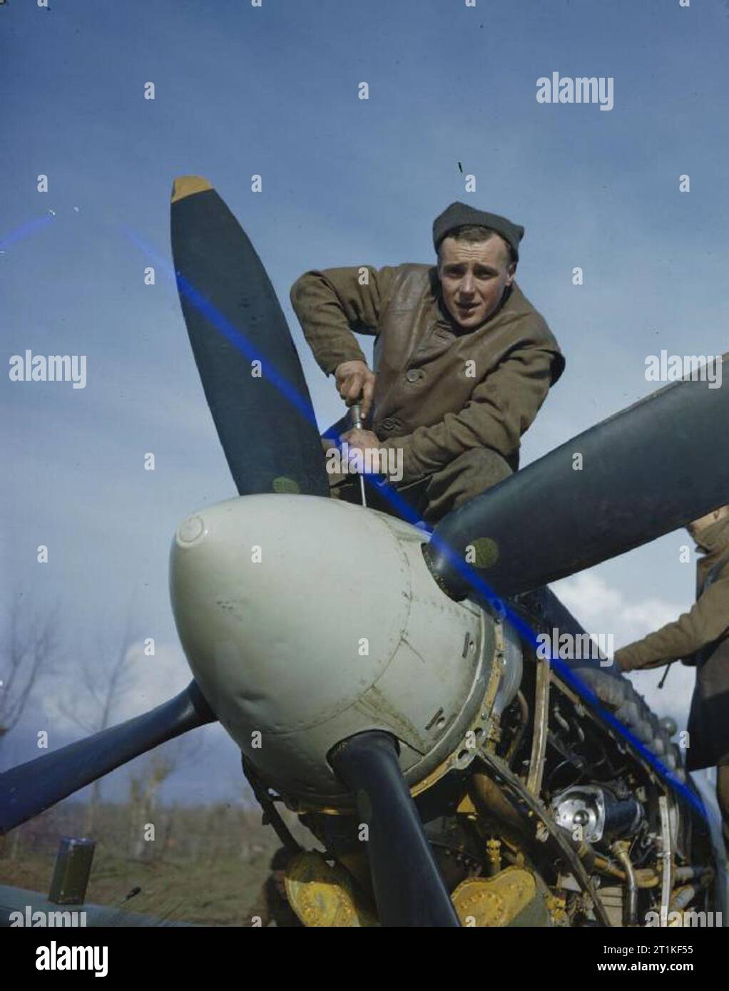Aircraftman Jim Birkett (close-up) and Leading Aircraftman Wally ...
