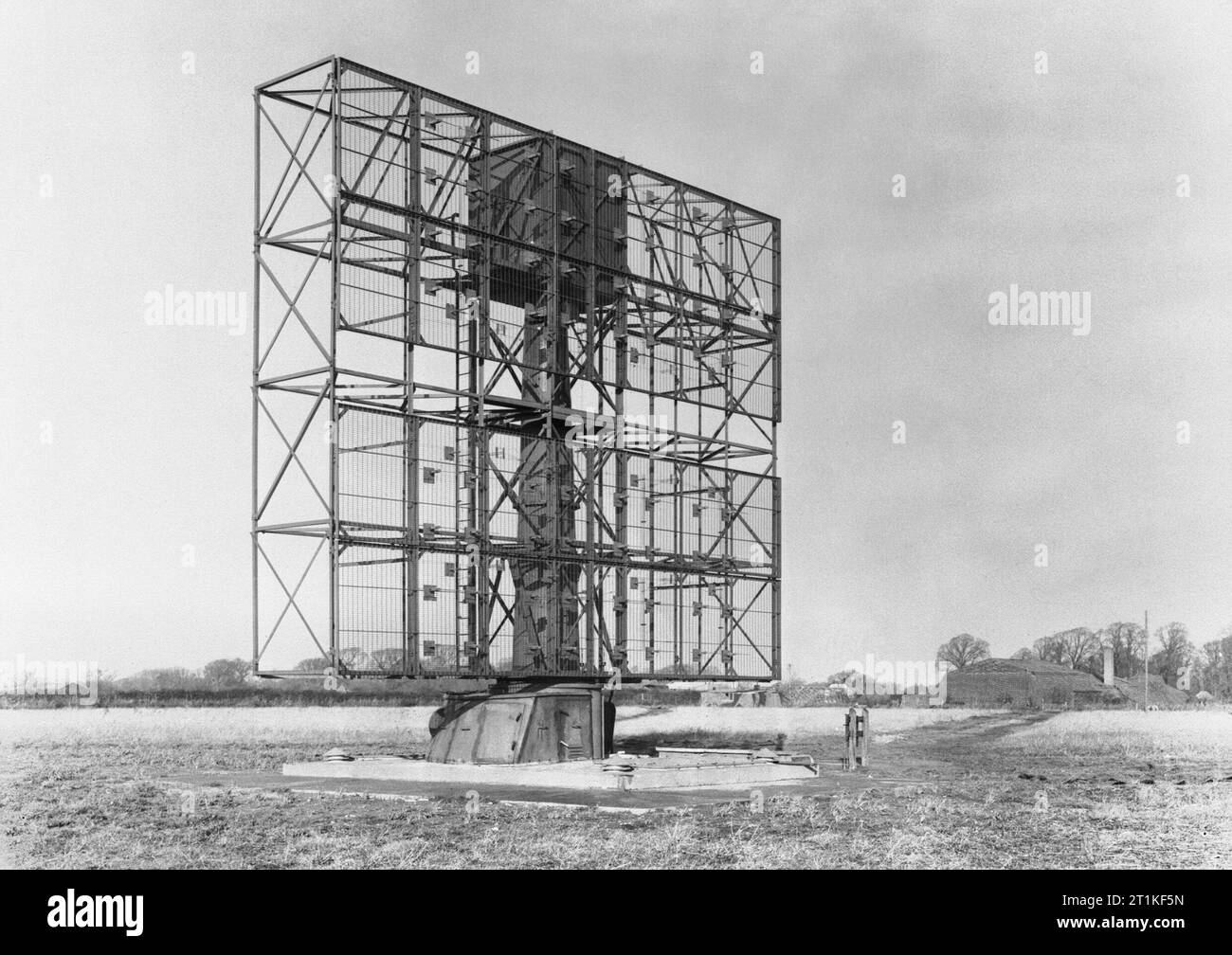 Radar system ww2 hi-res stock photography and images - Alamy