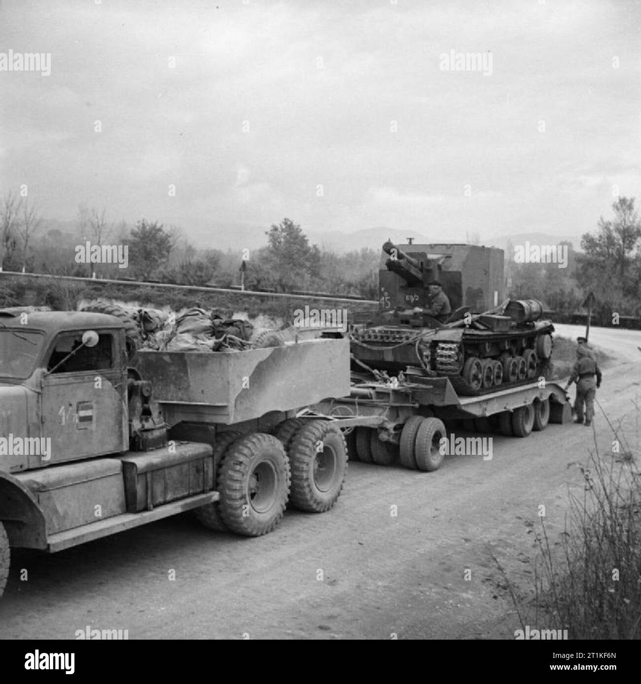 The British Army in Italy 1943 Bishop 25-pdr self-propelled gun of ...