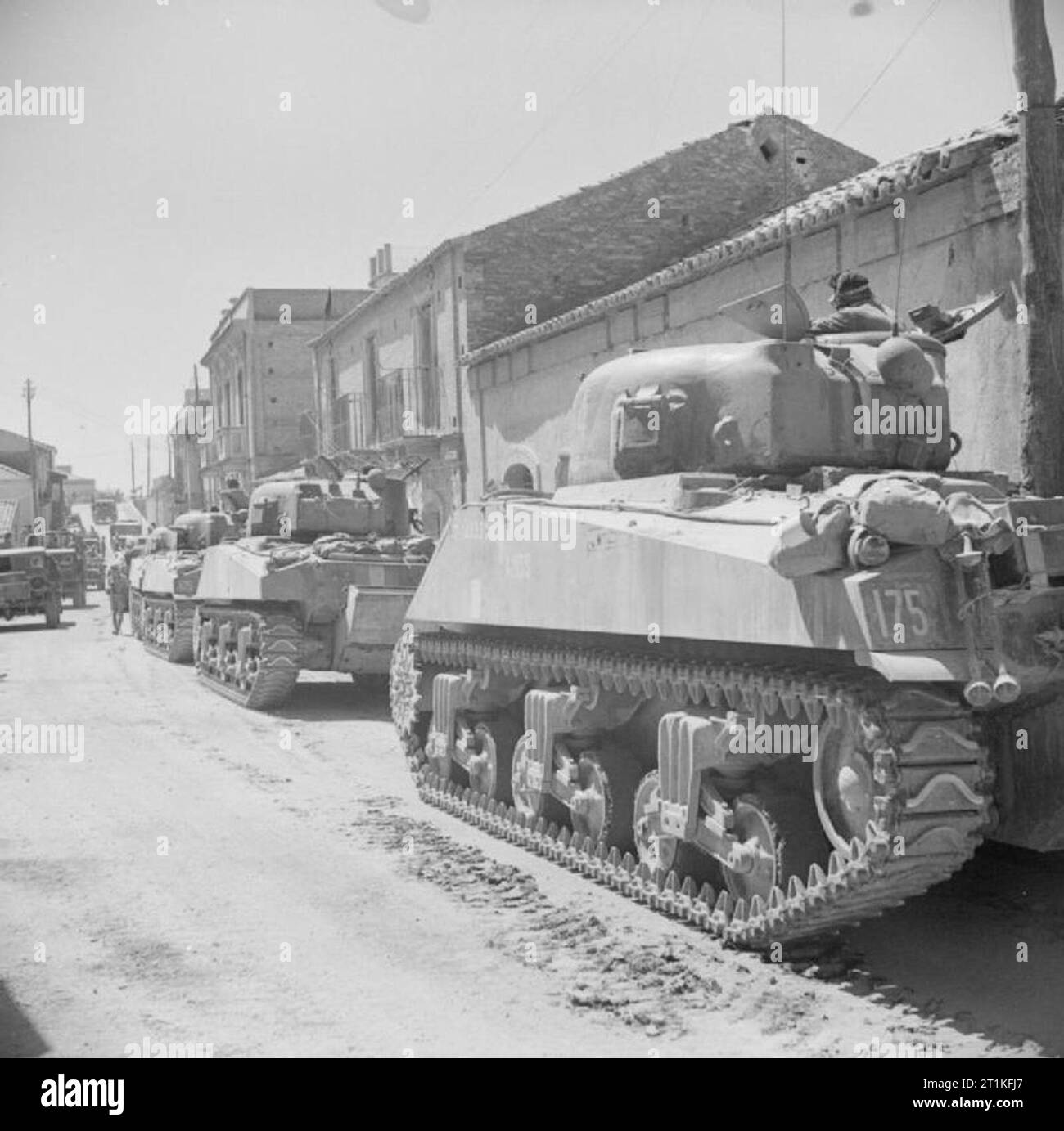 The British Army in Italy 1943 Sherman tanks in Reggio, 3 September ...