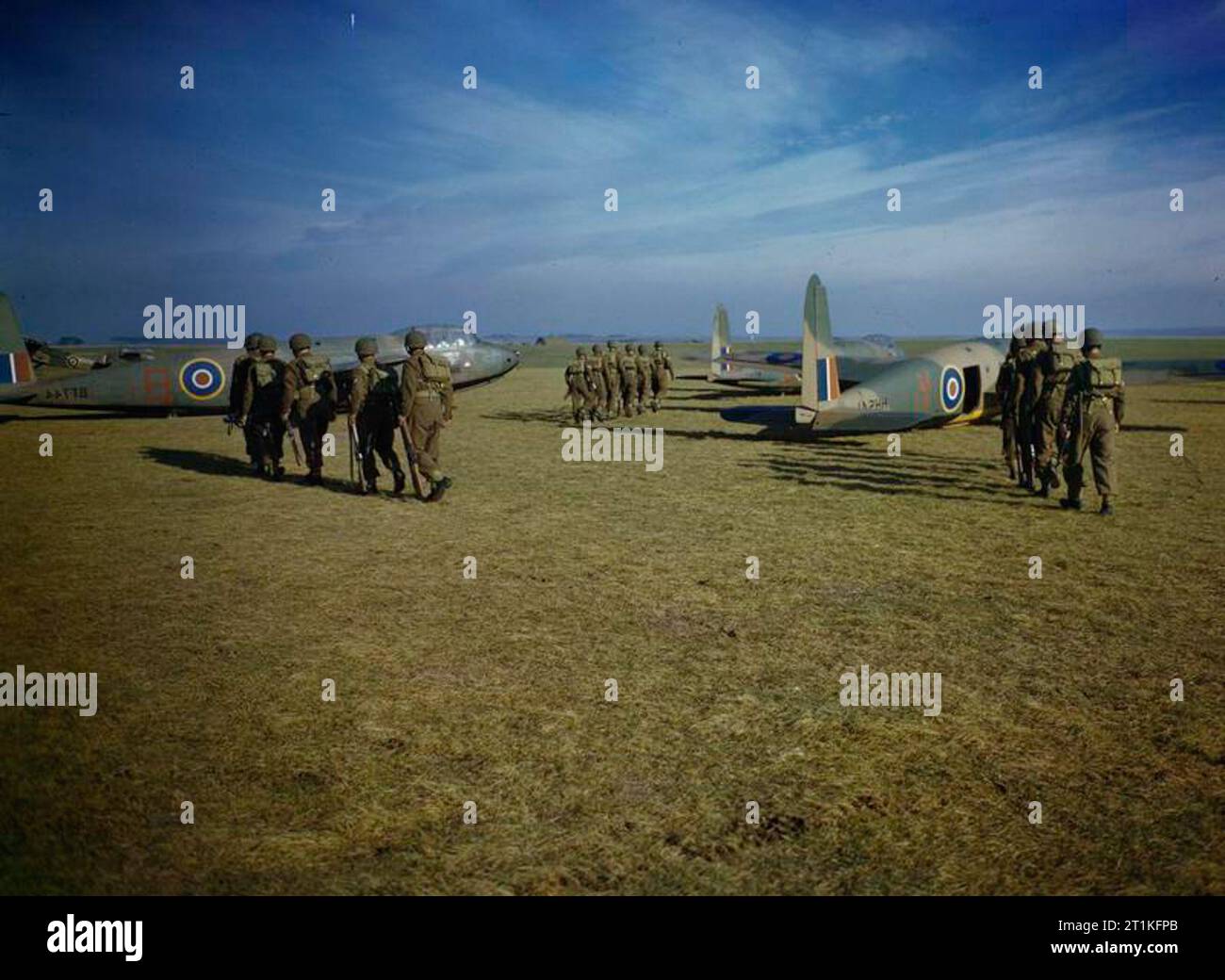 Paratroop Training at Netheravon, Wiltshire, November 1942 Six man ...