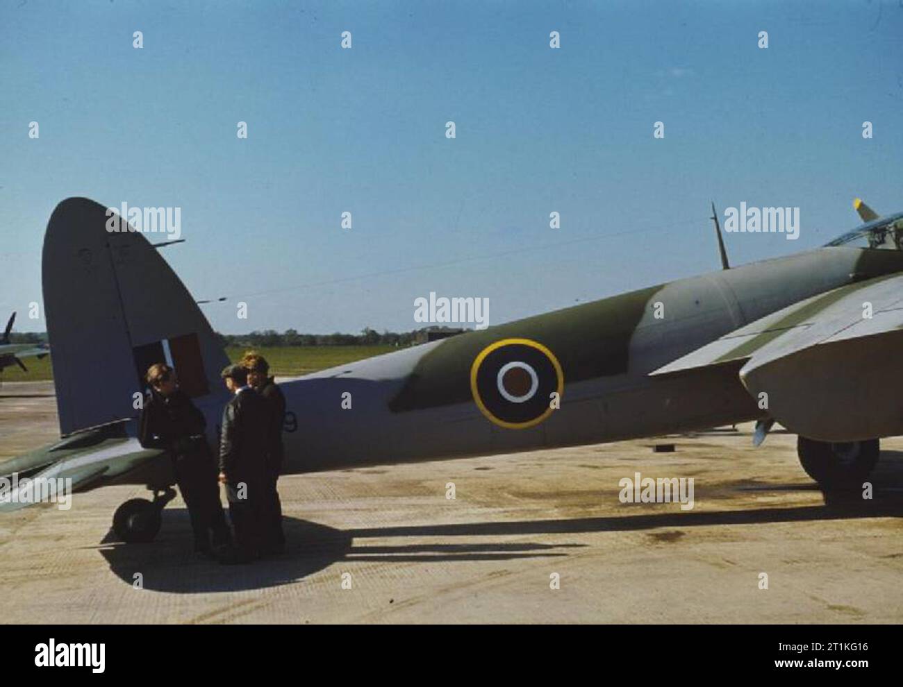 Building Mosquito Aircraft at the De Havilland Factory in Hatfield ...