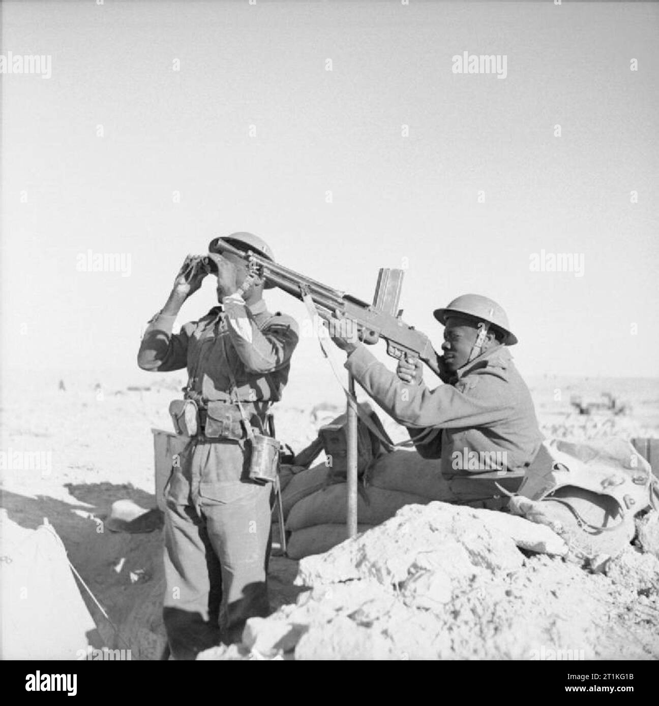 Allied Forces in North Africa 1942 French Colonial troops man a machine ...