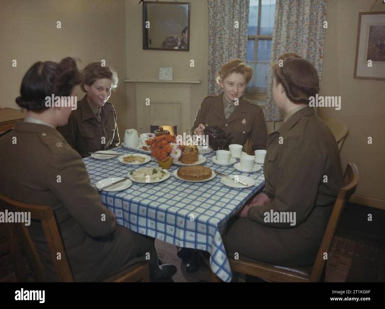 Ww2 colour scheme hi-res stock photography and images - Alamy