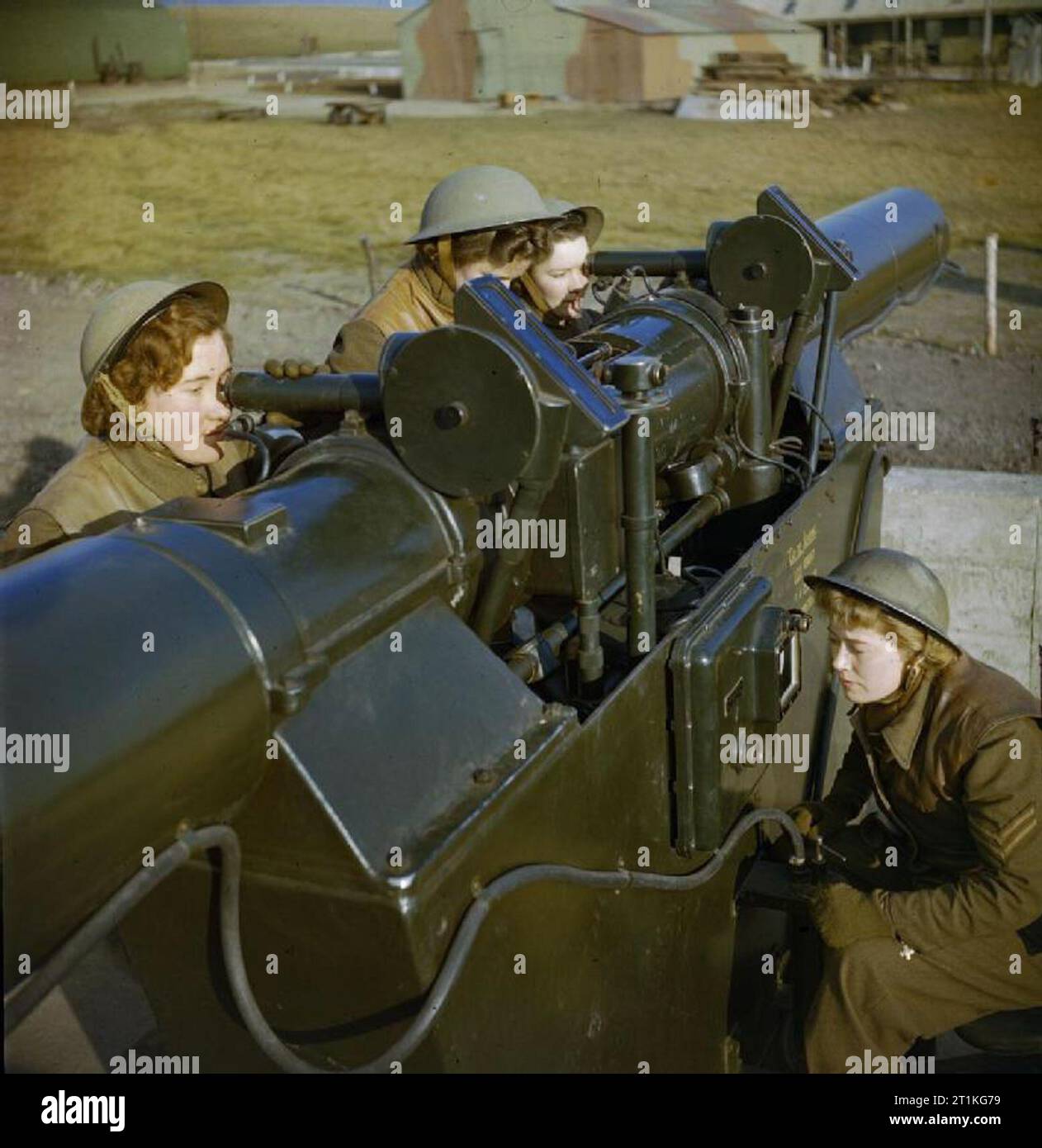 The Auxiliary Territorial Service at An Anti-aircraft Gun Site in ...