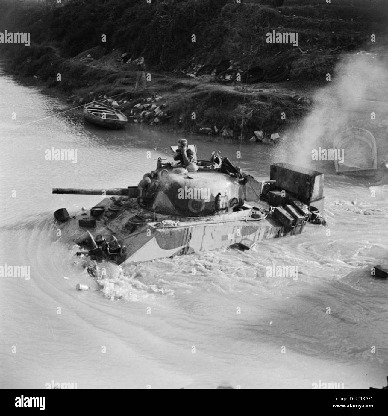 The British Army in Italy 1943 A Sherman tank of 4th County of London ...