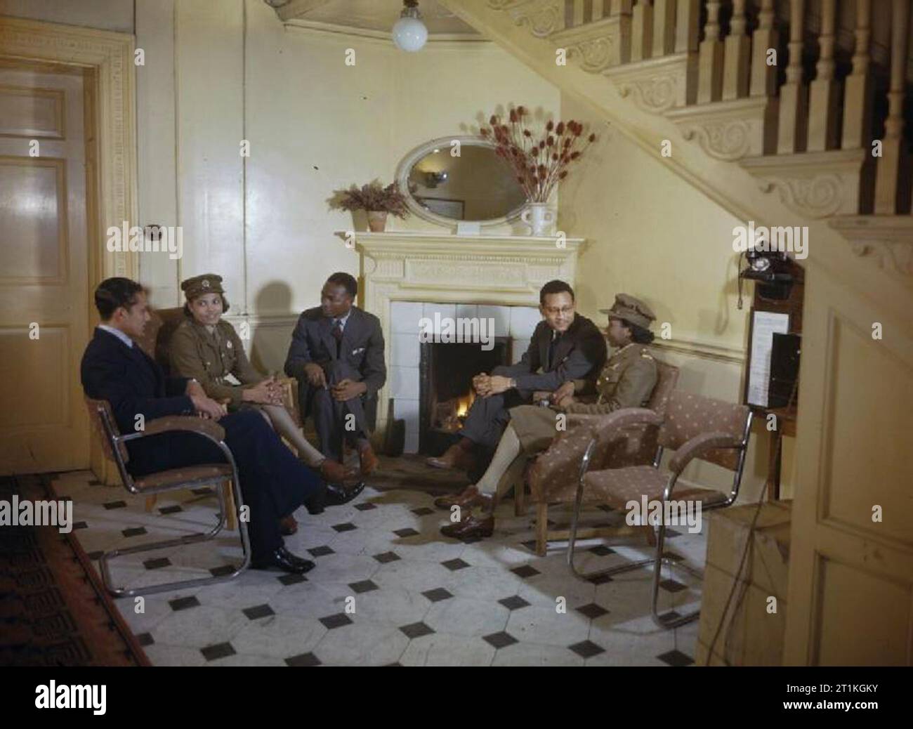 Colonial Rest Centre in Britain, 1944 A group of students and members ...