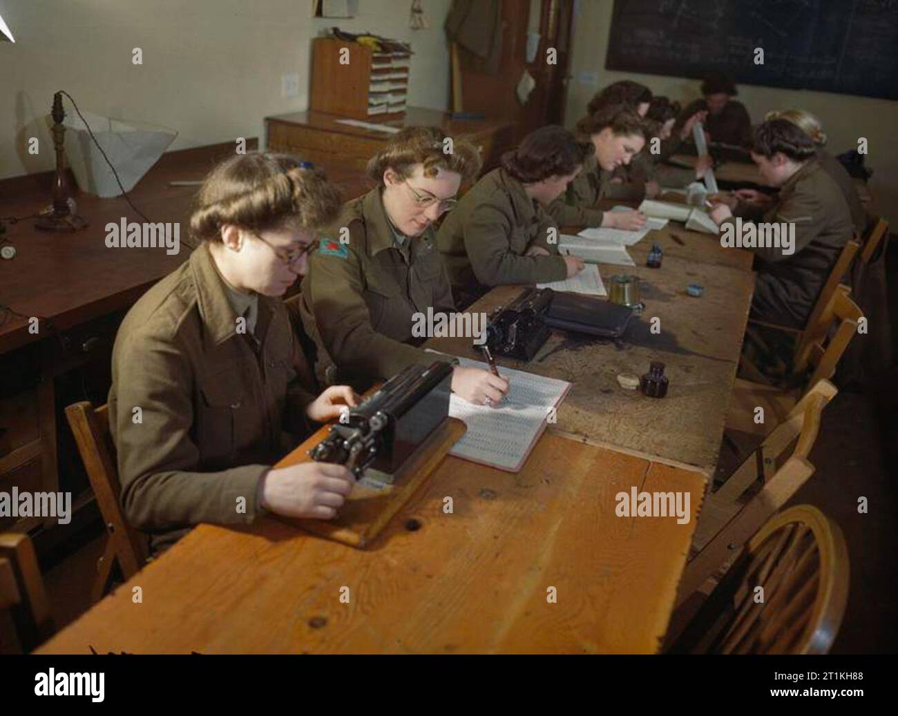 Women at War 1939-1945 The Auxiliary Territorial Service: At a Ministry ...