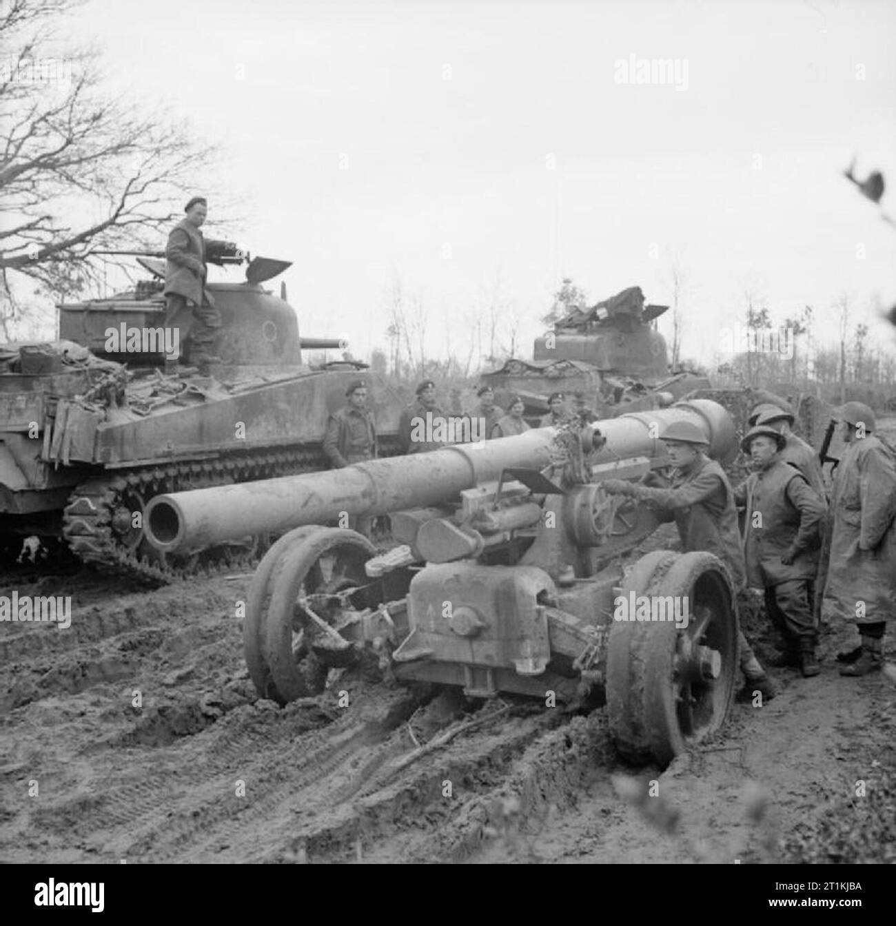 The British Army in Italy 1944 Sherman tanks of 46th Royal Tank ...
