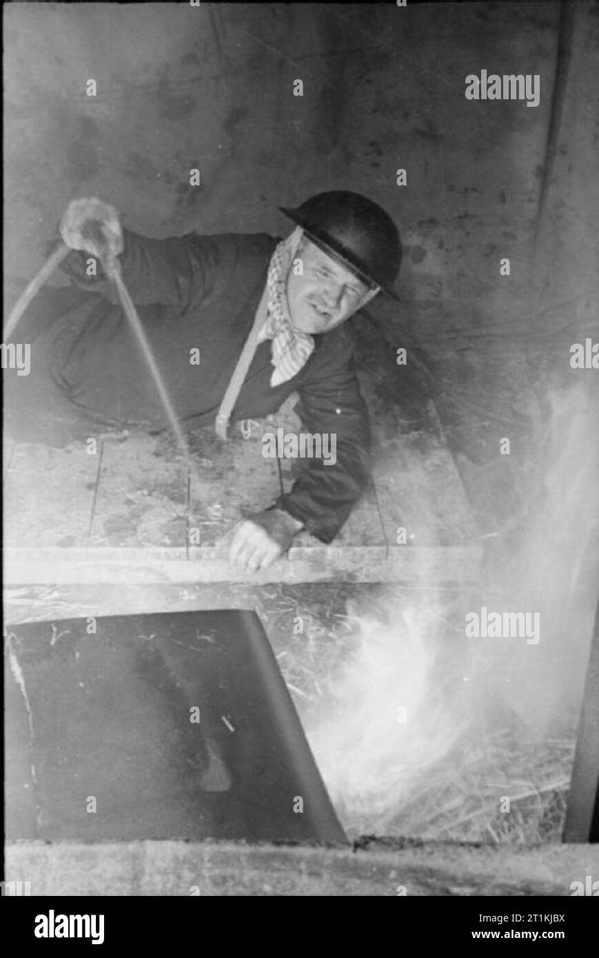 Firefighter ww2 hi-res stock photography and images - Alamy