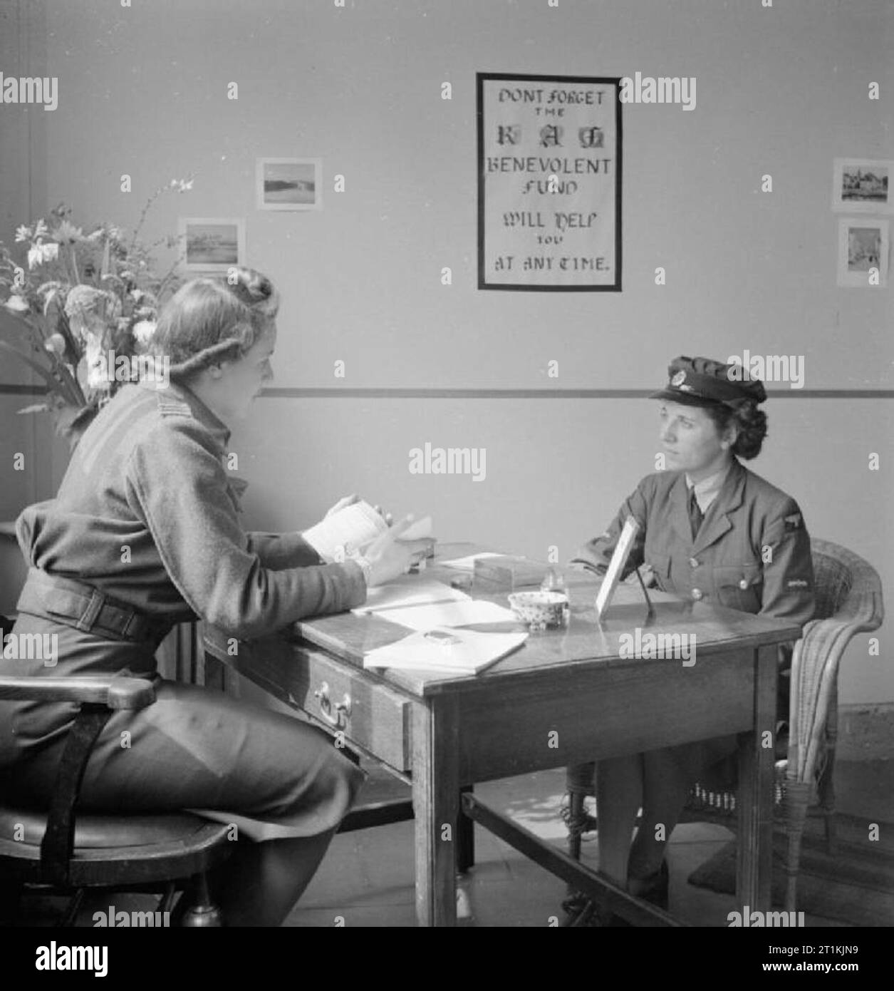 Demobilising Members of the Women's Royal Air Force Leading ...