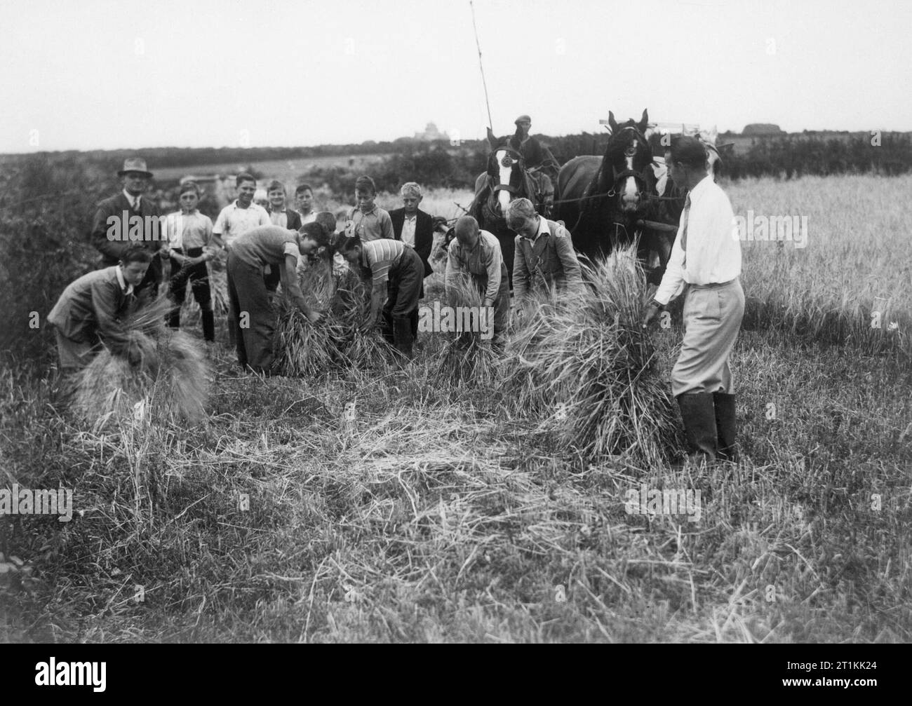 Evacuees world war wales hi-res stock photography and images - Alamy