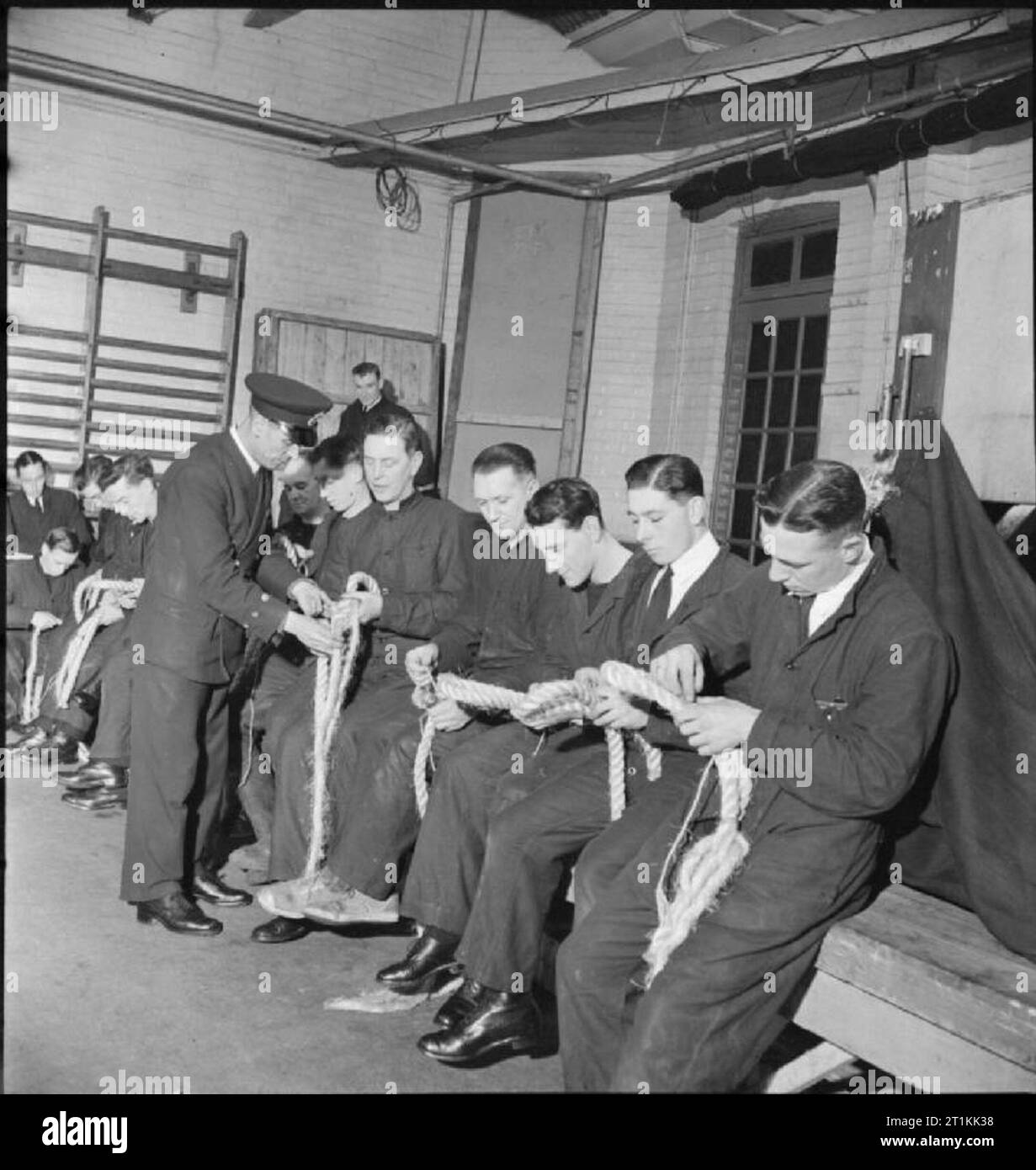 Ex-postman Delivers the Guns- Merchant Navy Training in Britain, 1942 ...