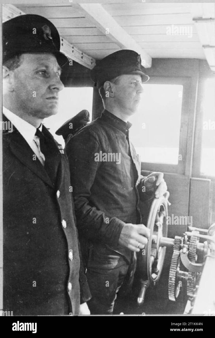 Ex-postman Delivers the Guns- Merchant Navy Training in Britain, 1942 ...