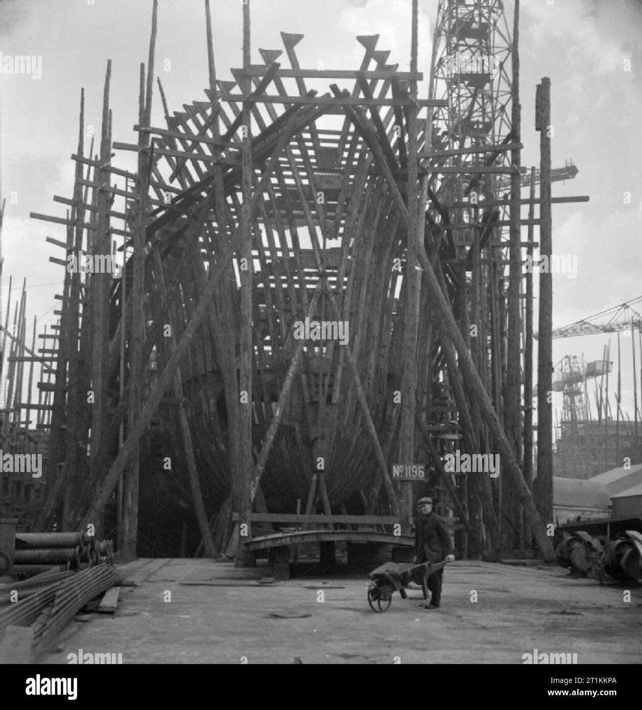 Glasgow Shipyard- Shipbuilding in Wartime, Glasgow, Lanarkshire ...