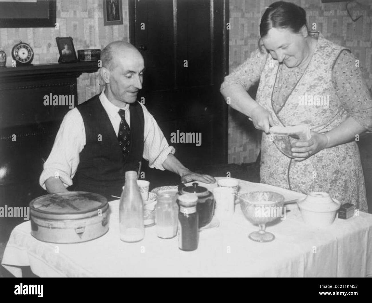 A Working Class Family in Wartime- Every Day Life With the Suter Family ...