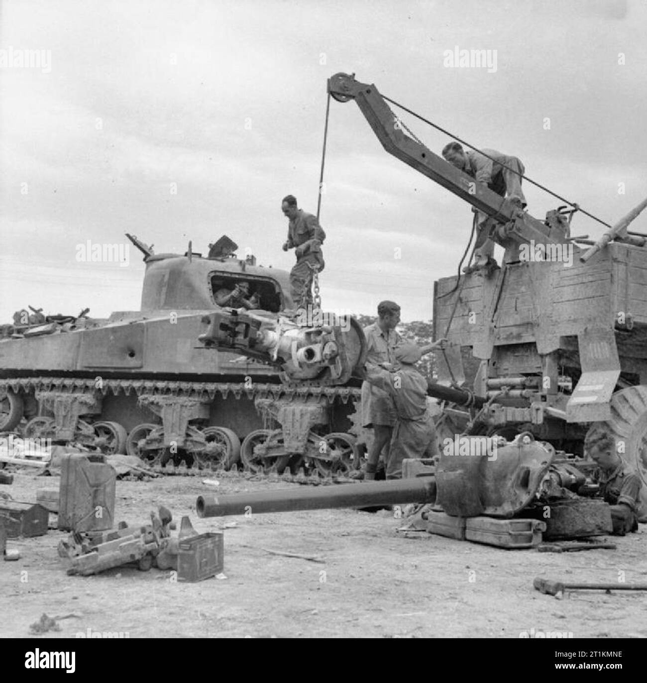 The British Army in Italy 1944 A 75mm gun being salvaged from a knocked ...