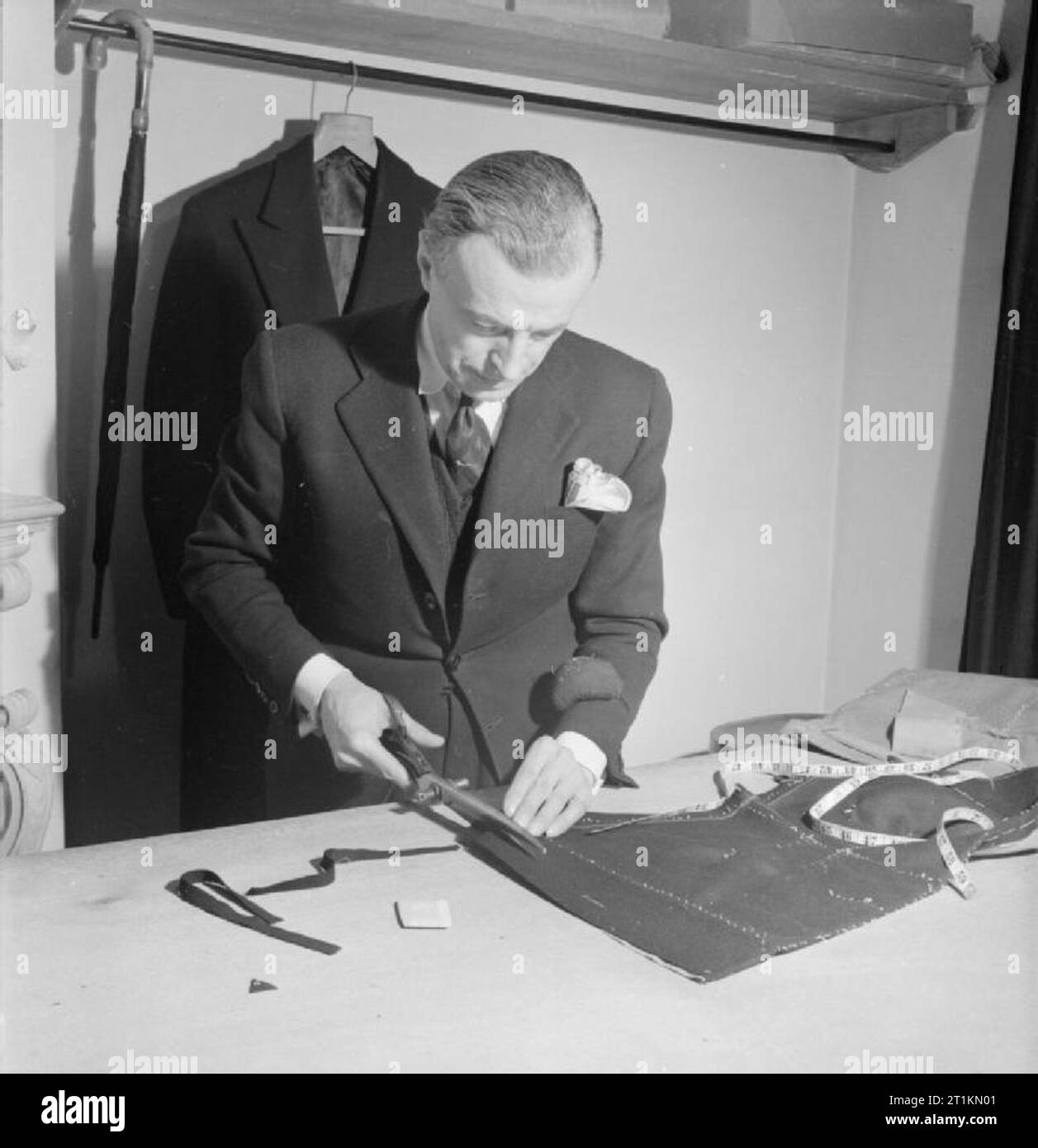 Norman hartnell hi-res stock photography and images - Alamy