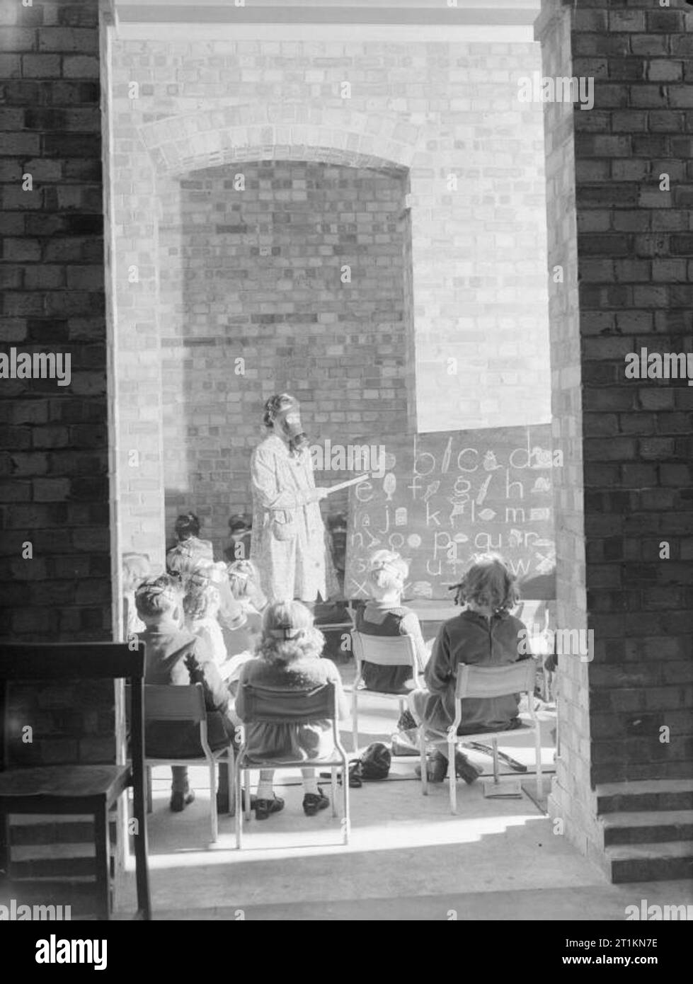 London Schools in Wartime- School Life in London, England, 1941 A ...