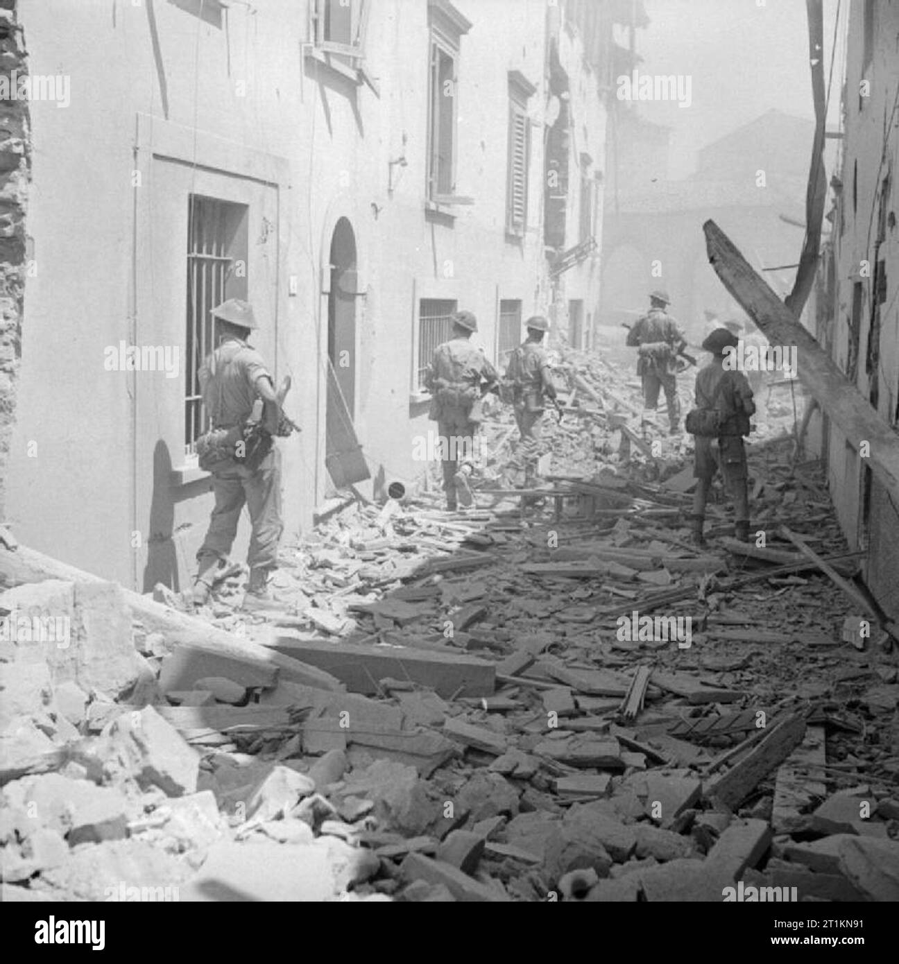The British Army in Italy 1944 Infantry moving cautiously through the ...