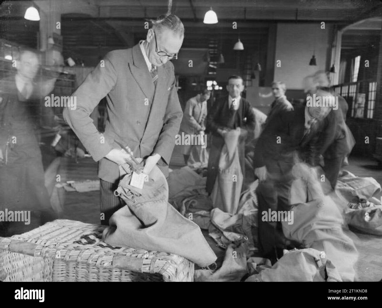 Middle East Mail- the Post Office in Wartime, 1940 A Post Office ...