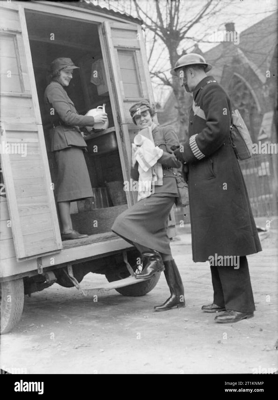 Mtc Girls For America- Women of the Mechanised Transport Corps at Work ...