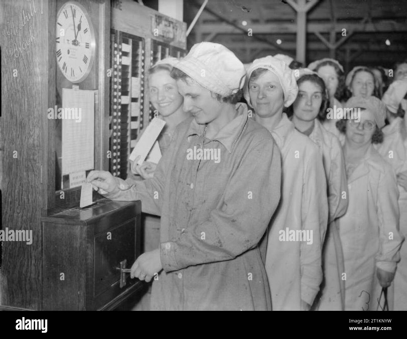 A Day in the Life of a Munitions Worker, Britain, 1940 Mrs Skinner ...