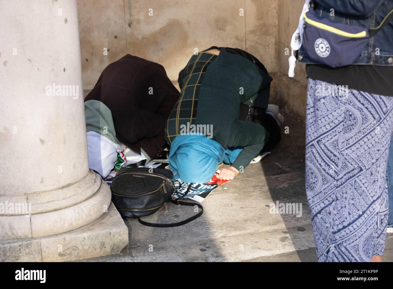 London, UK. 14th Oct, 2023. London protest: Thousands attend pro ...