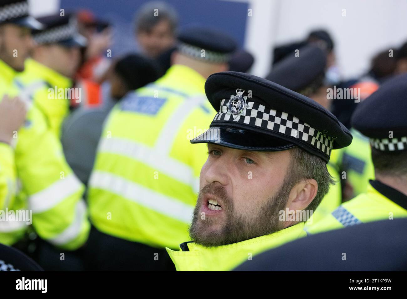 London, UK. 14th Oct, 2023. London protest: Thousands attend pro ...