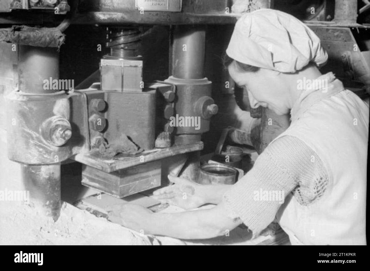 Pottery in the Making- the work of J and G Meakin Pottery, Hanley ...