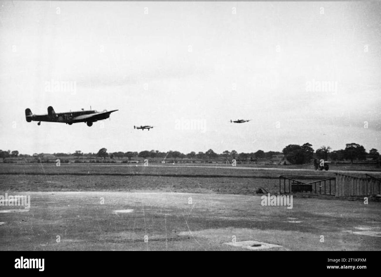 Royal Air Force Bomber Command 1939-1941. Handley-Page Halifax B Mark ...