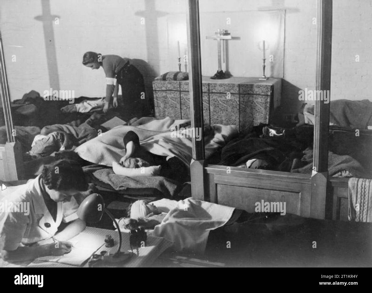 1940 air raid shelter church hi-res stock photography and images - Alamy