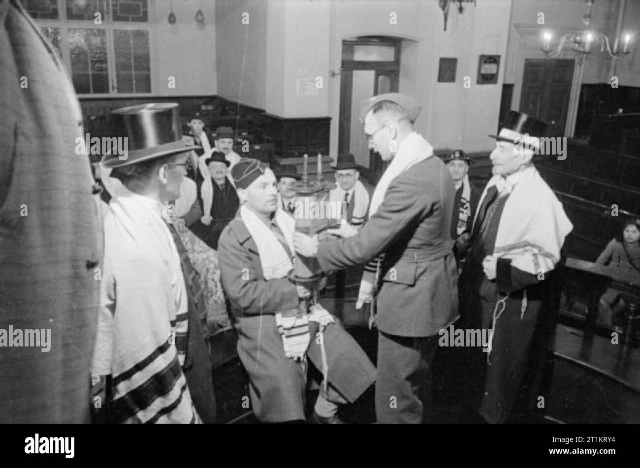 The Great Synagogue After 250 Years, Dukes Place, London, 1941 Beadle ...