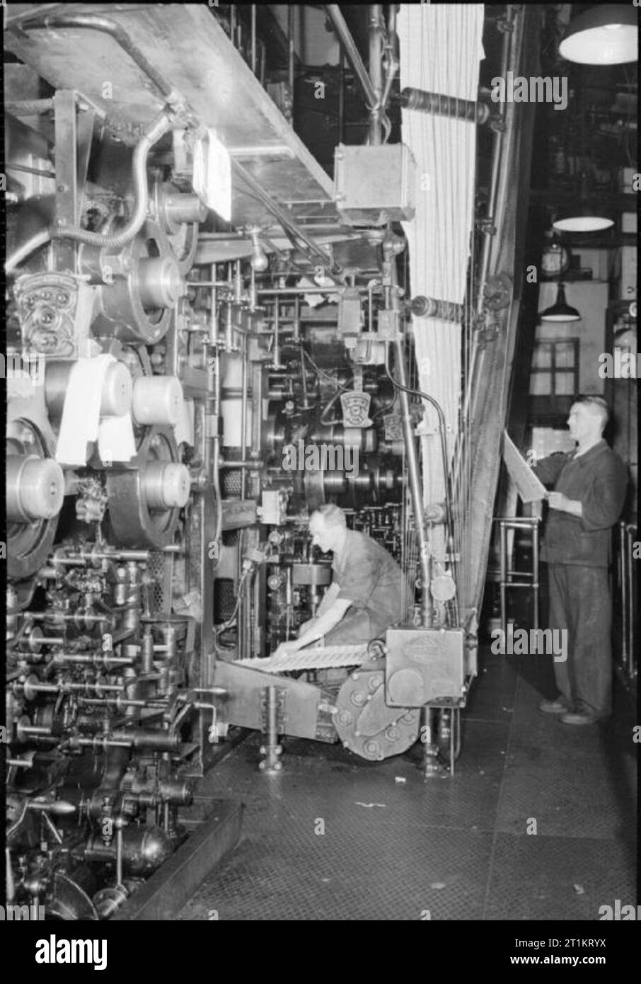 The Makings of a Modern Newspaper- the Production of 'the Daily Mail ...