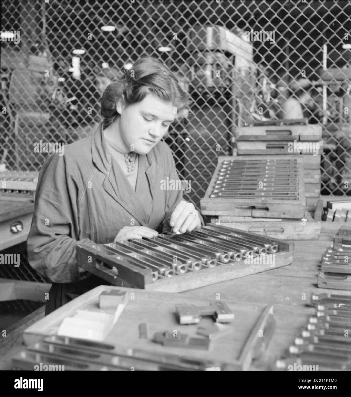Training For War Work- Chiswick Polytechnic, Turnham Green, 1941 Mrs ...