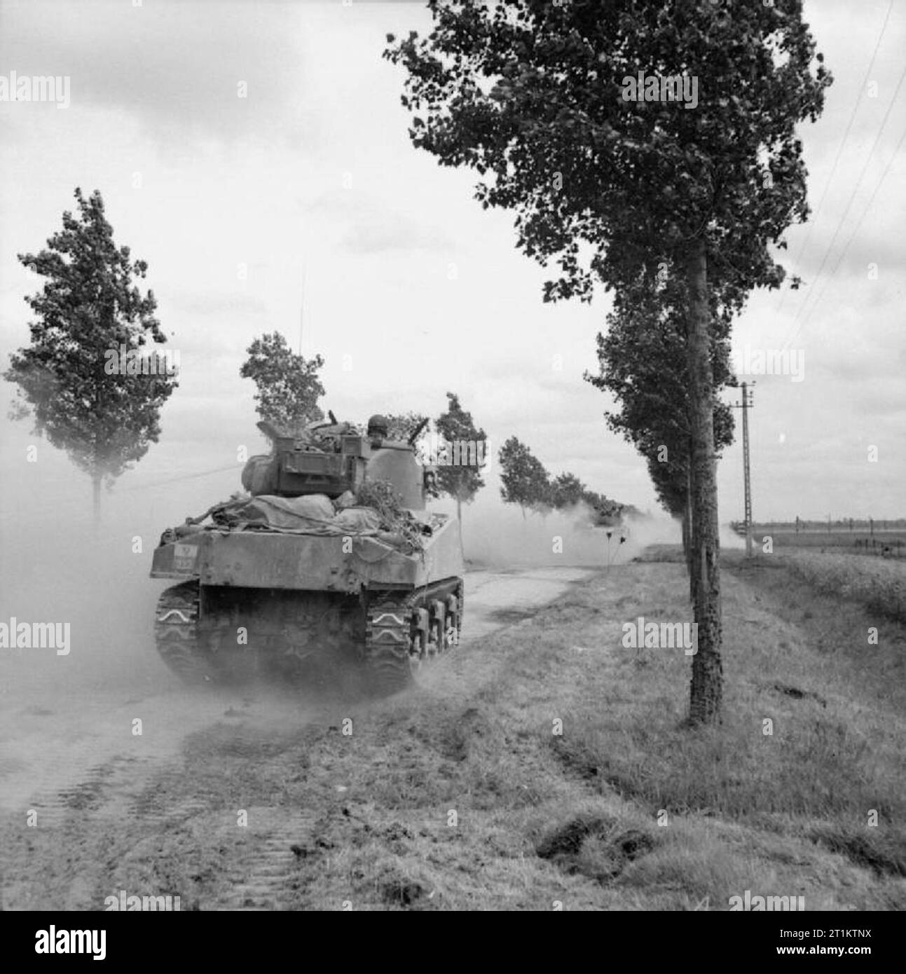 8th army sherman tanks hi-res stock photography and images - Alamy