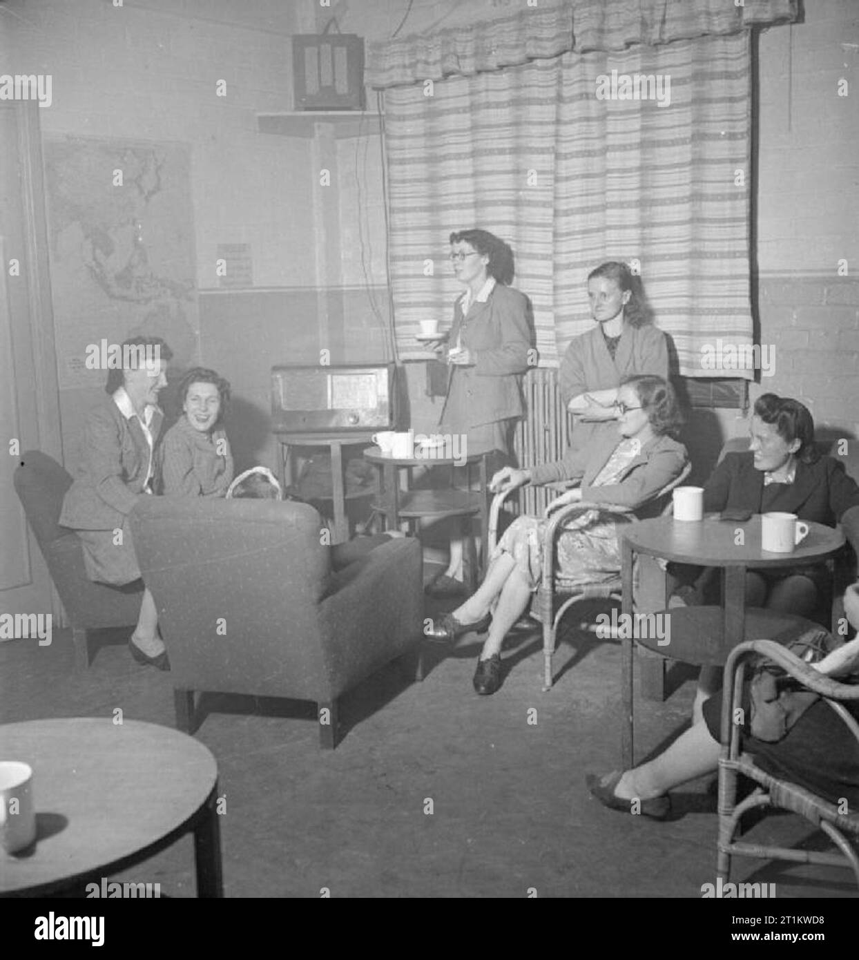 Britain ww2 welfare hi-res stock photography and images - Alamy