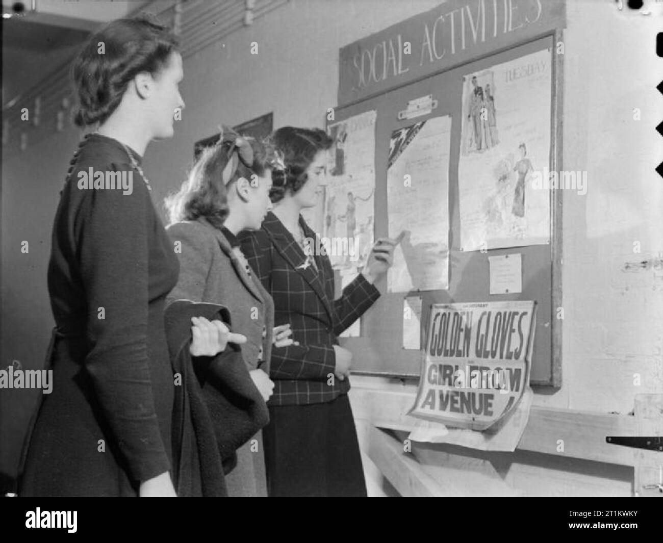 Woman ww2 factory poster Black and White Stock Photos & Images - Alamy