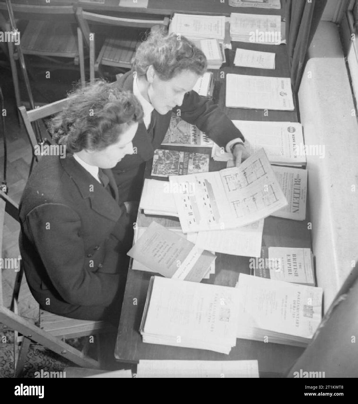 Wrens Prepare For Civilian Life Two WRENs study plans for post-war ...