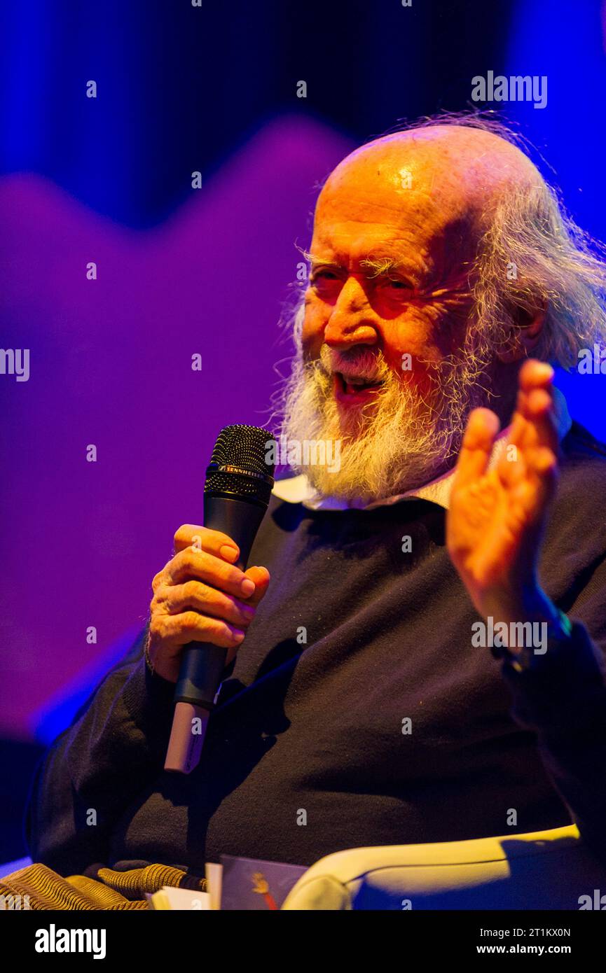 Brussels Books fair - The astrophysician Hubert Reeves comes to ...