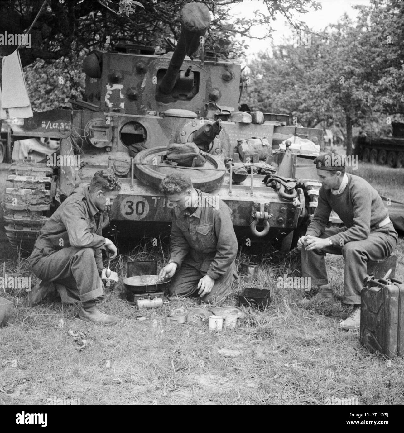 A Cromwell tank crew of 4th County of London Yeomanry, 7th Armoured ...