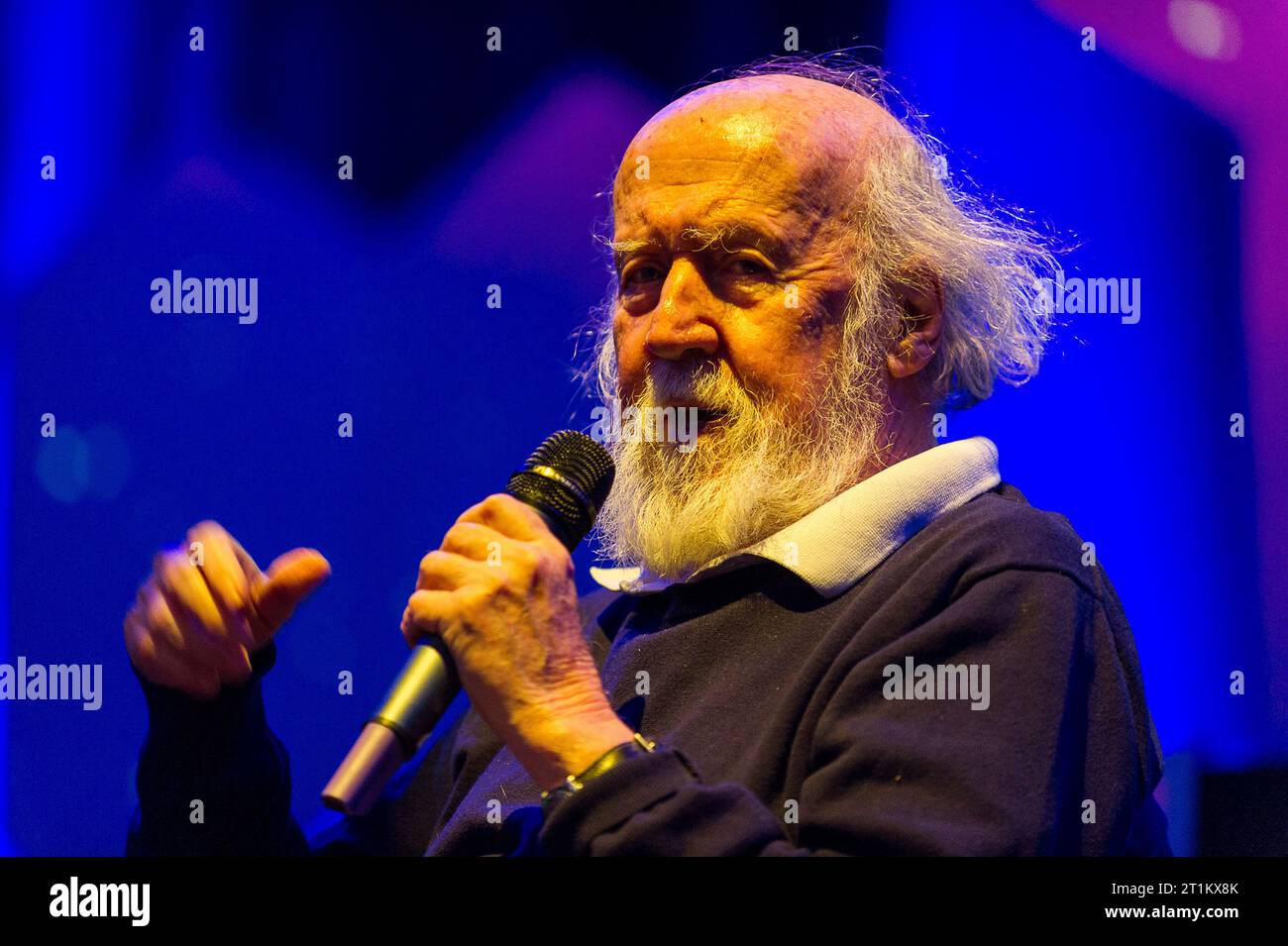 Brussels Books fair - The astrophysician Hubert Reeves comes to ...