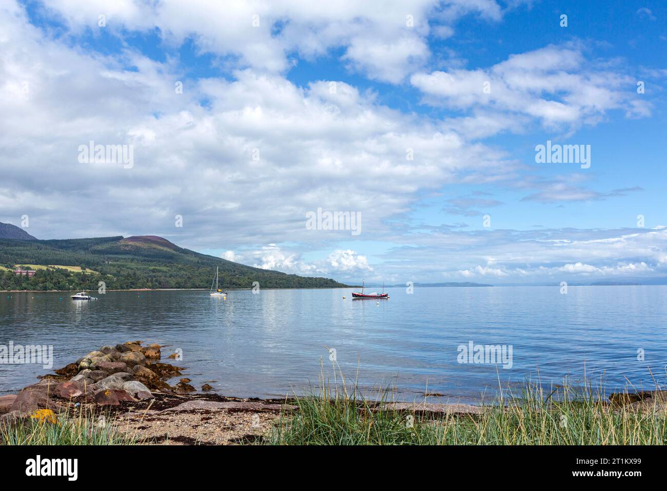Sailing boats and the Brodick Castle,, Brodick, Isle Of Arran, Firth of ...