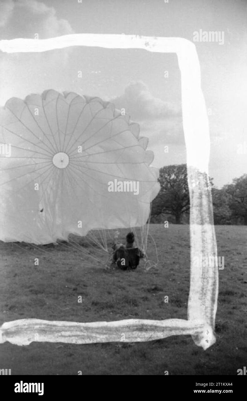 Belgians Train in England- Parachute Training at Ringway, Near ...